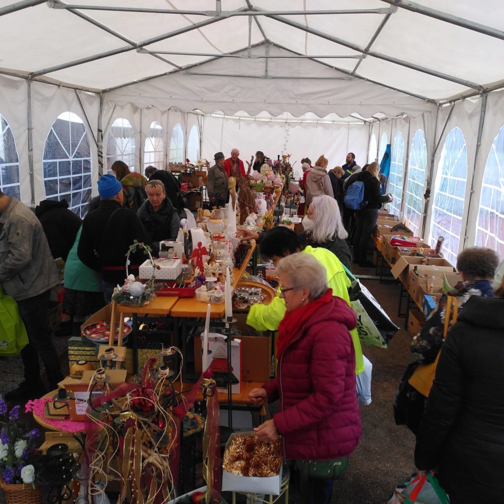 25. Flohmarkt am Sportplatz Kröllendorf - SPORTUNION Allhartsberg